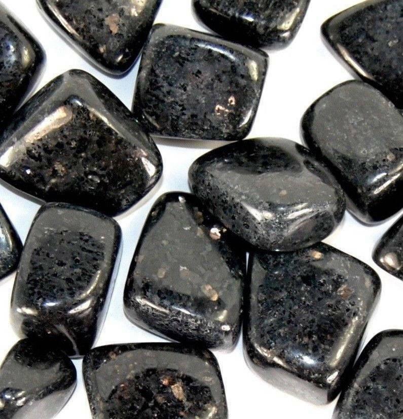 Nuummite Meaning and Spiritual Properties