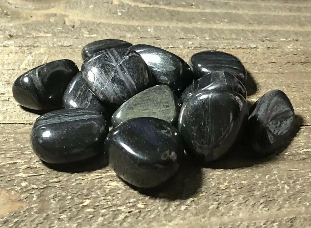 Isua Stone Meaning and Spiritual Properties