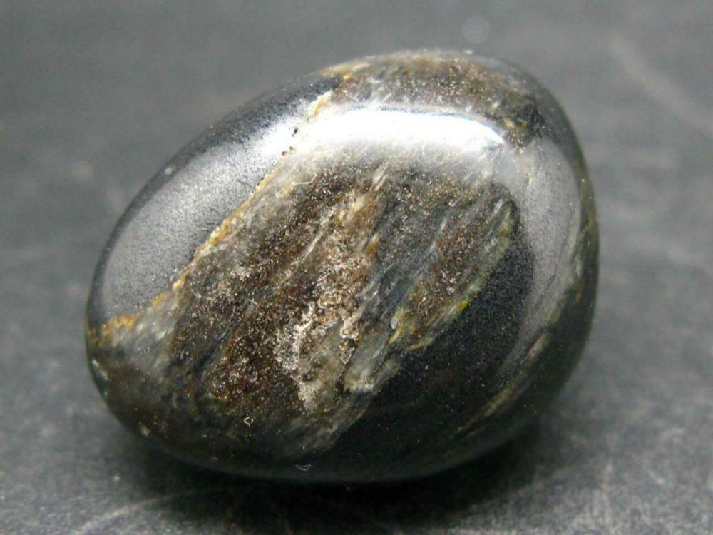 Isua Stone Meaning and Spiritual Properties
